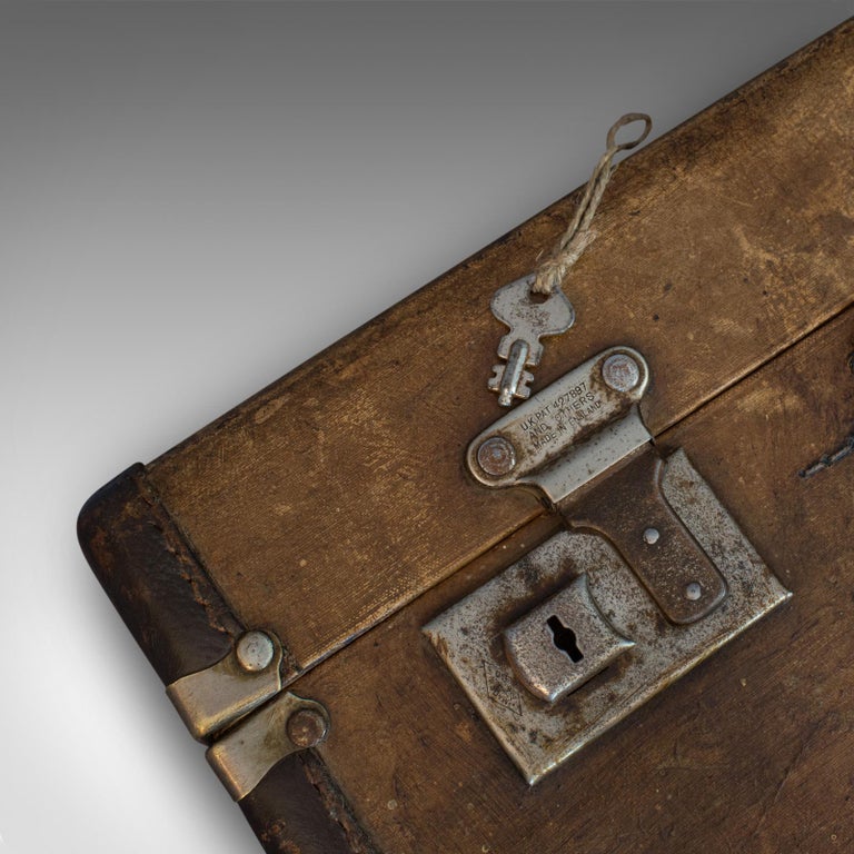 Vintage Suitcase, English, Leather Bound, Travel Case, Decoration, 20th ...