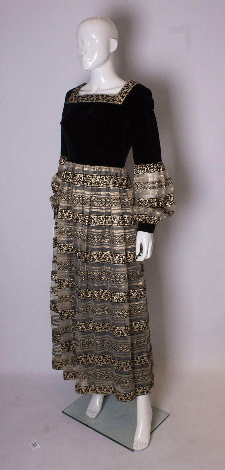 Vintage Susan Small Gown For Sale at 1stDibs