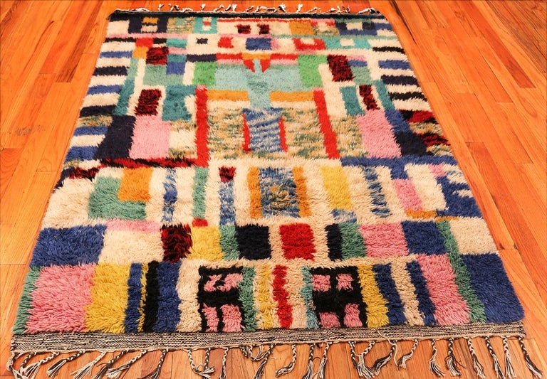 Vintage Swedish Rya Shag Rug. Size: 5 ft x 6 ft 4 in (1.52 m x 1.93 m ...