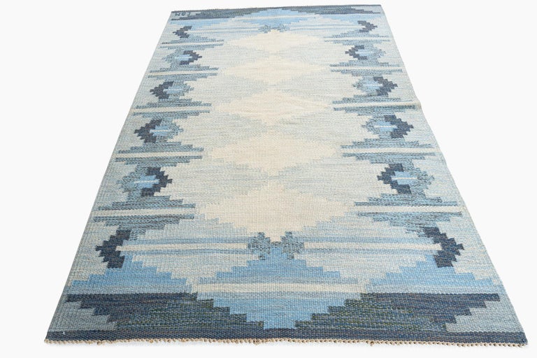 Vintage Swedish Scandinavian Area Rug 4'6x6'10 For Sale at 1stDibs