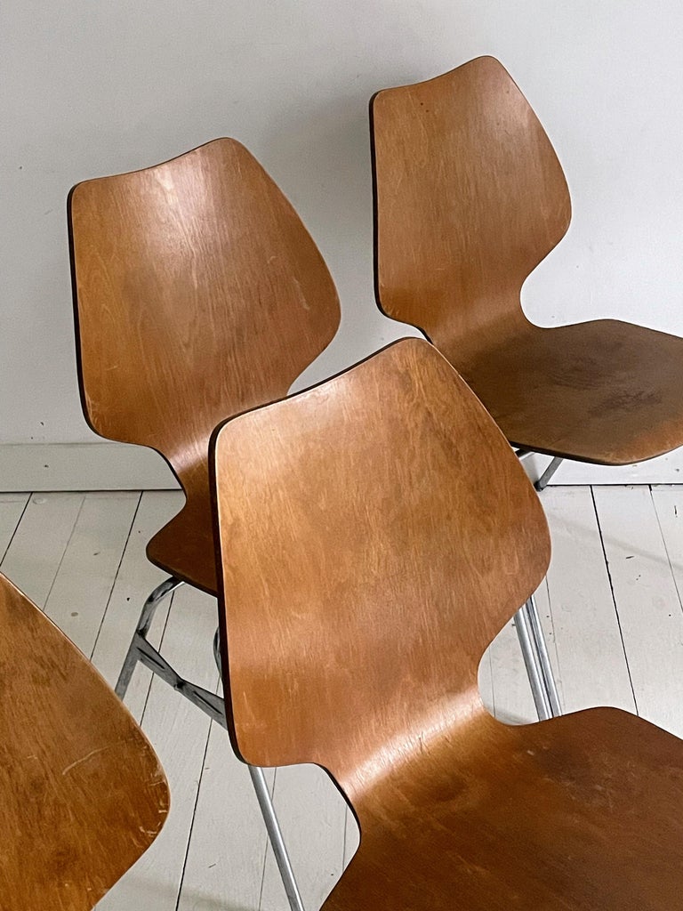 Vintage Swiss Industrial Design Plywood Stacking Chair by Horgen Glarus ...