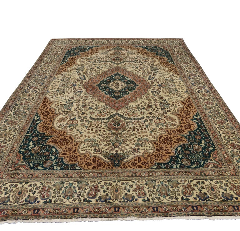 Vintage Tabriz Area Rug with Traditional Style For Sale at 1stDibs