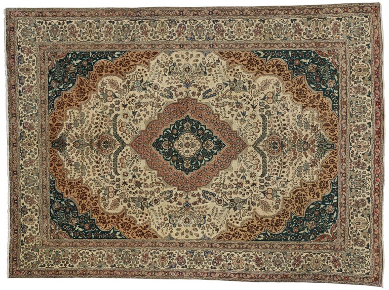 Vintage Tabriz Area Rug with Traditional Style For Sale at 1stDibs
