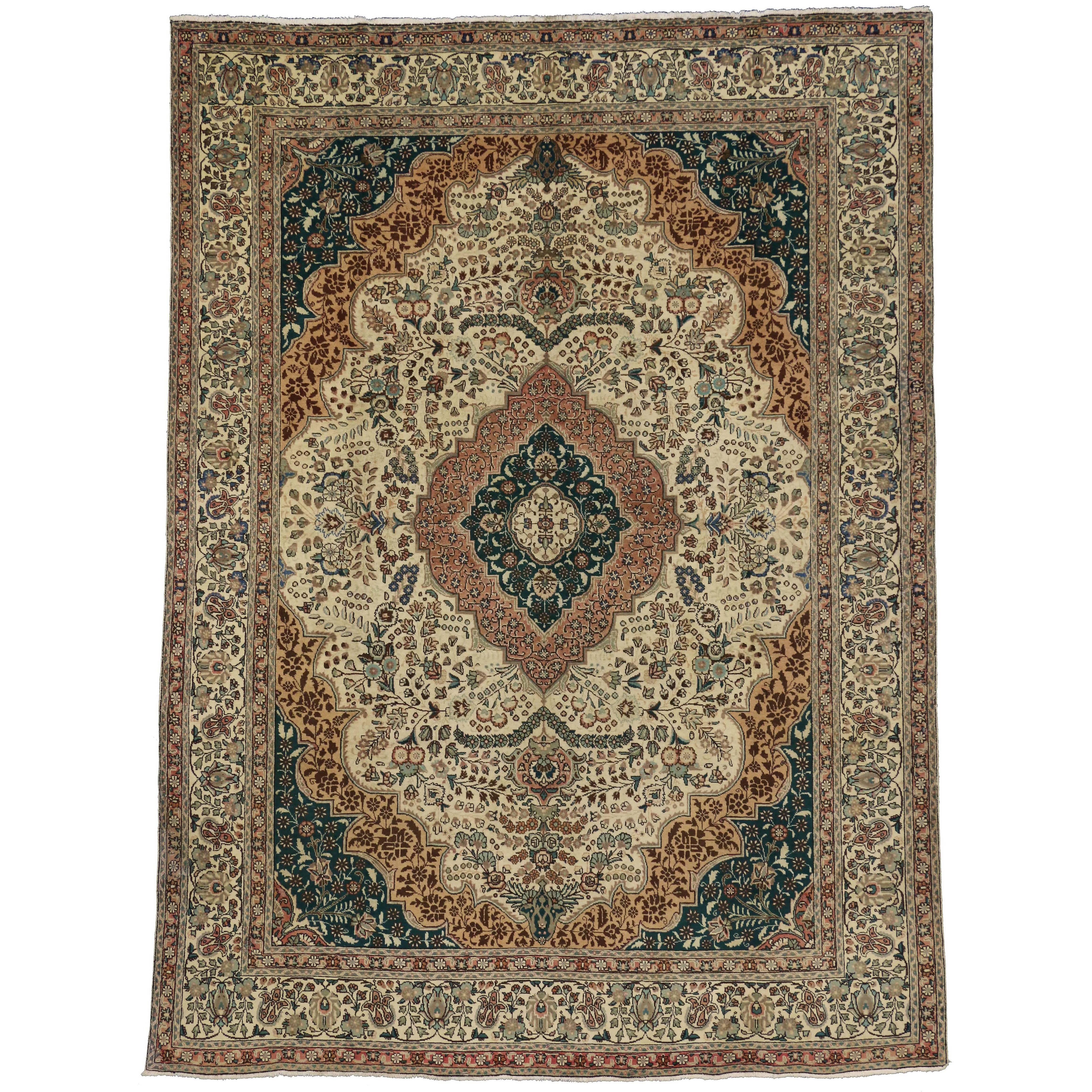 Vintage Tabriz Area Rug with Traditional Style For Sale at 1stDibs