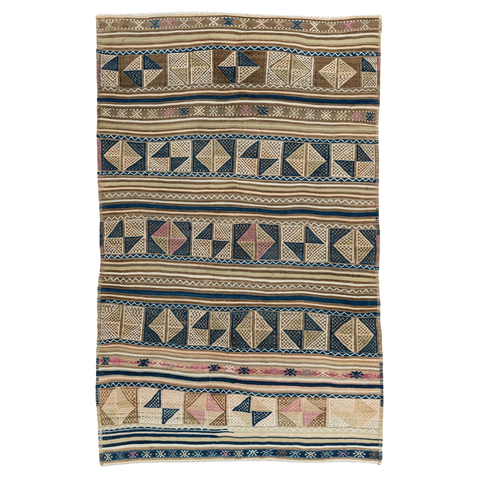 Vintage Turkish Kilim Area Rug 5'7x6'11 For Sale at 1stDibs