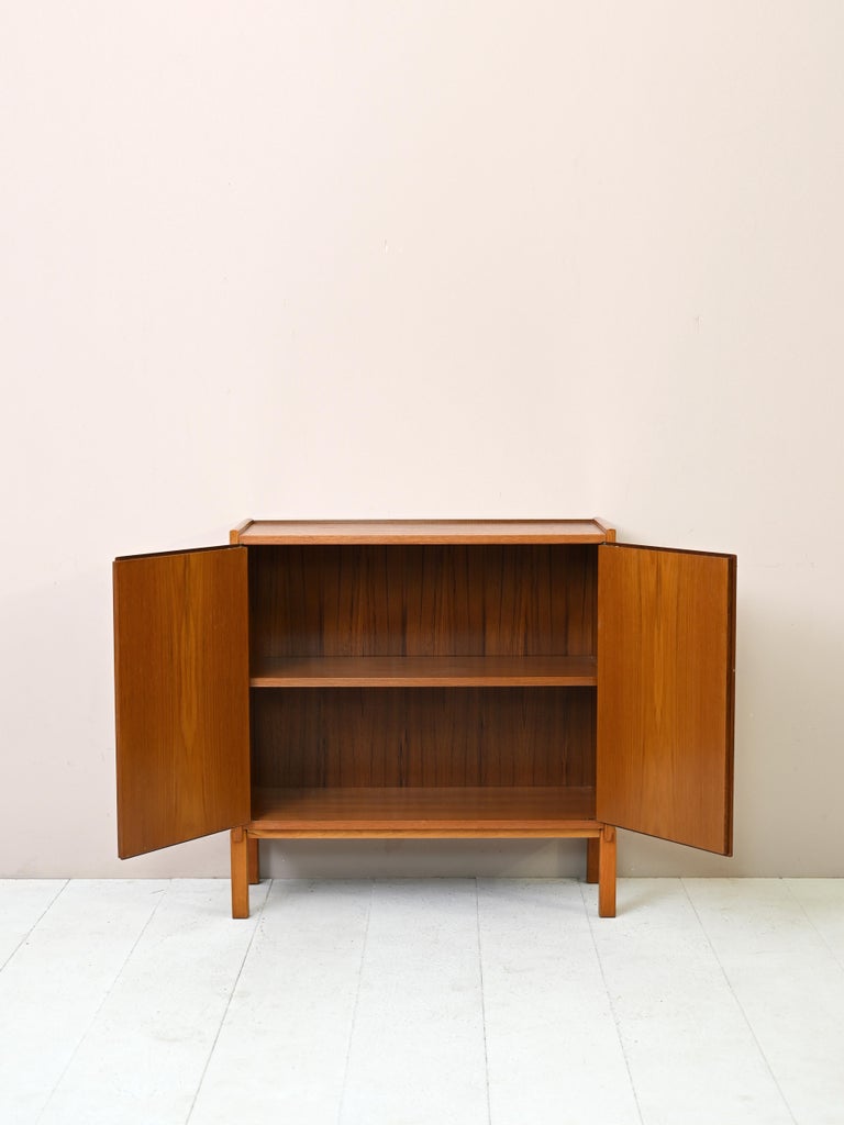Vintage teak sideboard cabinet at 1stDibs