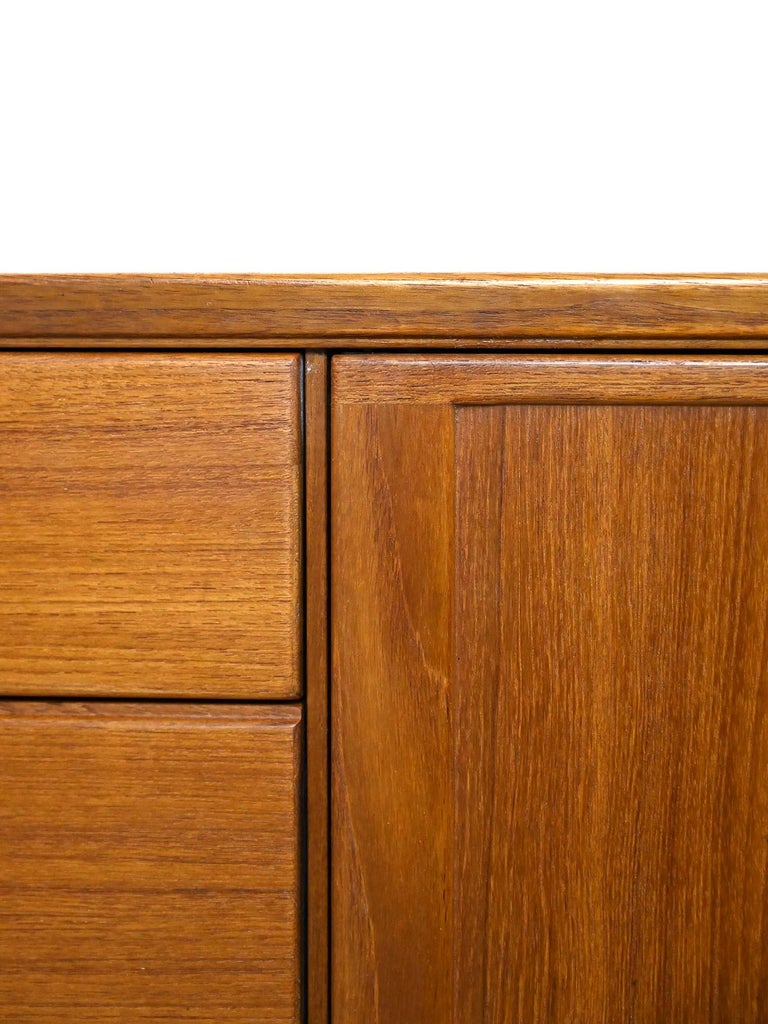 Vintage Teak Sideboard with Drawers For Sale at 1stDibs