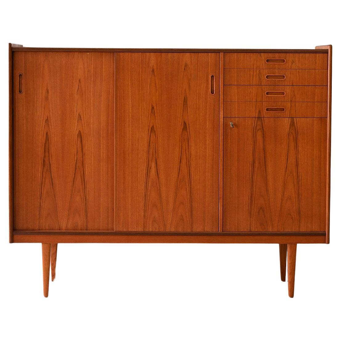 Vintage teak wood highboard For Sale at 1stDibs