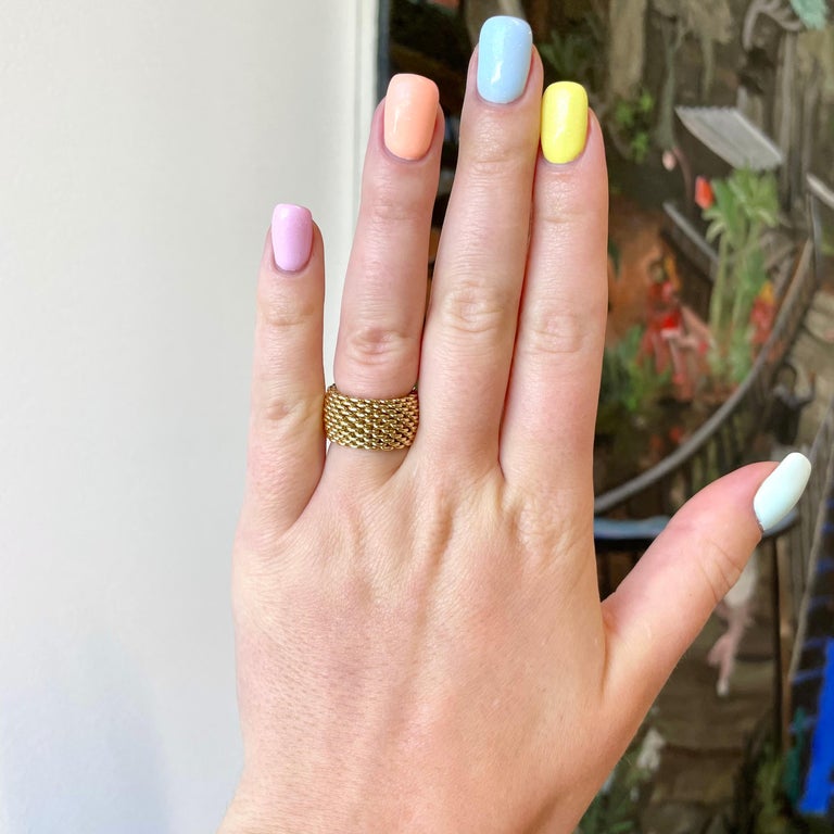 Vintage Tiffany and Co. 18 Karat Gold Mesh Band Ring at 1stDibs ...