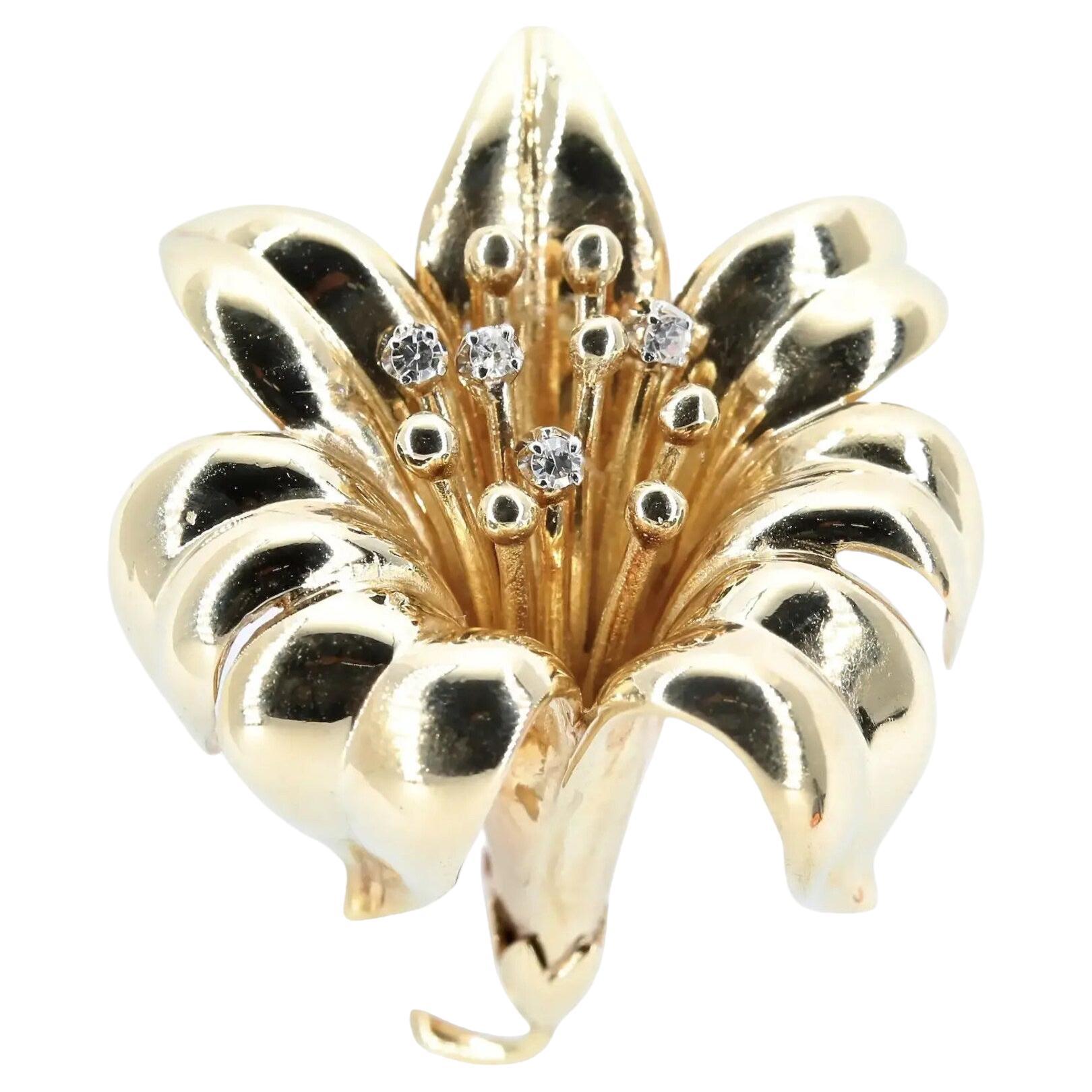 Vintage Tiffany and Co Diamond Flower Brooch in 18K Yellow Gold For ...