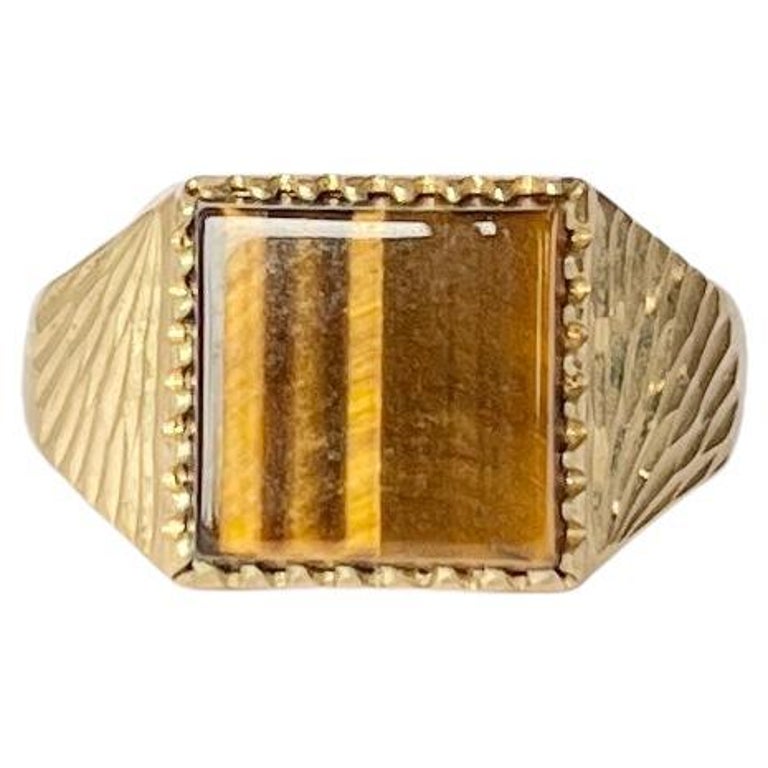 Vintage Tigers Eye and 9 Carat Gold Signet Ring For Sale at 1stDibs