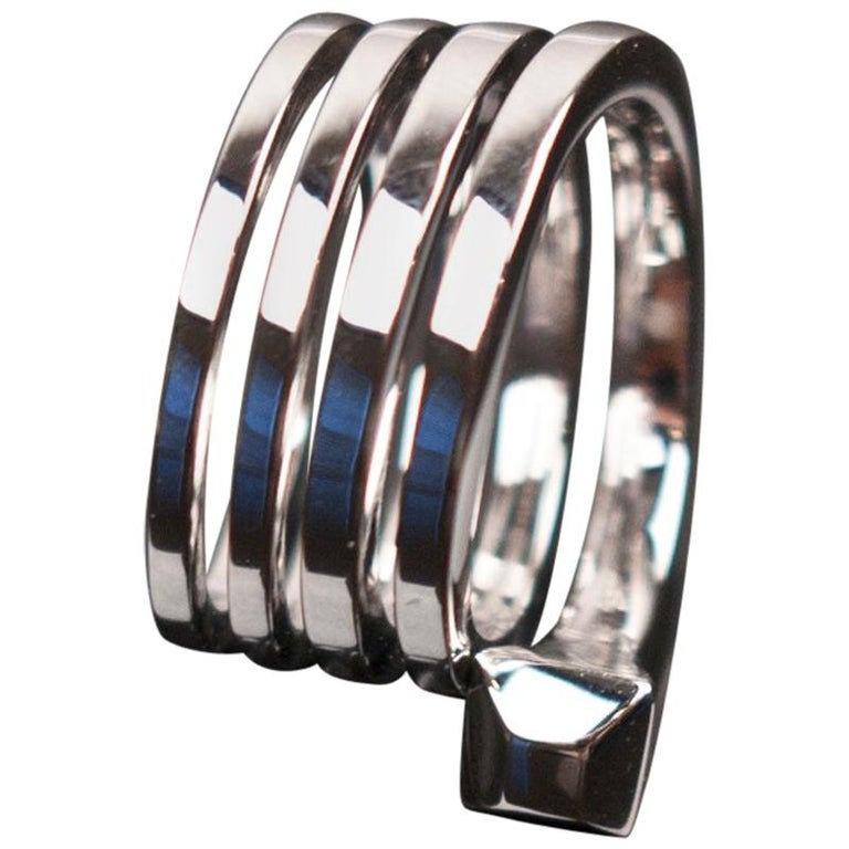 VINTAGE TOM FORD for GUCCI 18-KARAT WHITE GOLD WRAP RING For Sale at ...