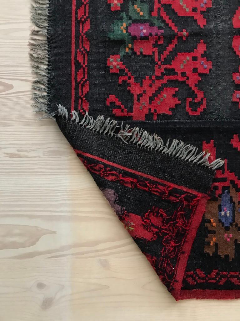 Vintage Traditional Greek Flatweave Rug with Flower Motif at 1stDibs