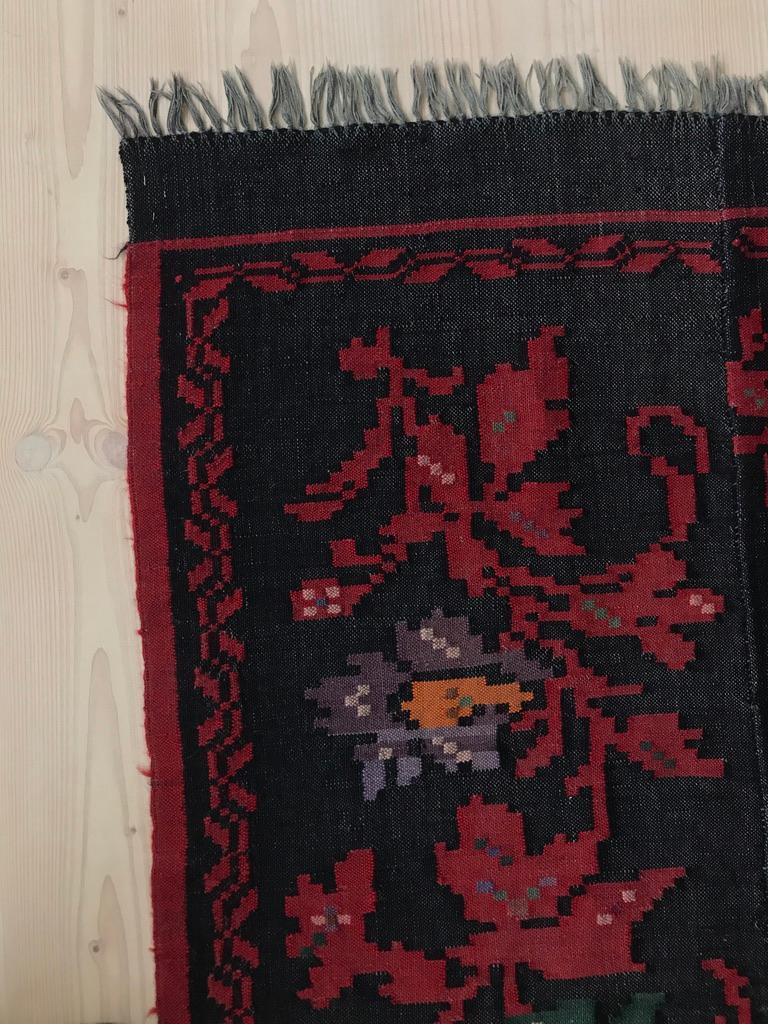 Vintage Traditional Greek Flatweave Rug with Flower Motif at 1stDibs