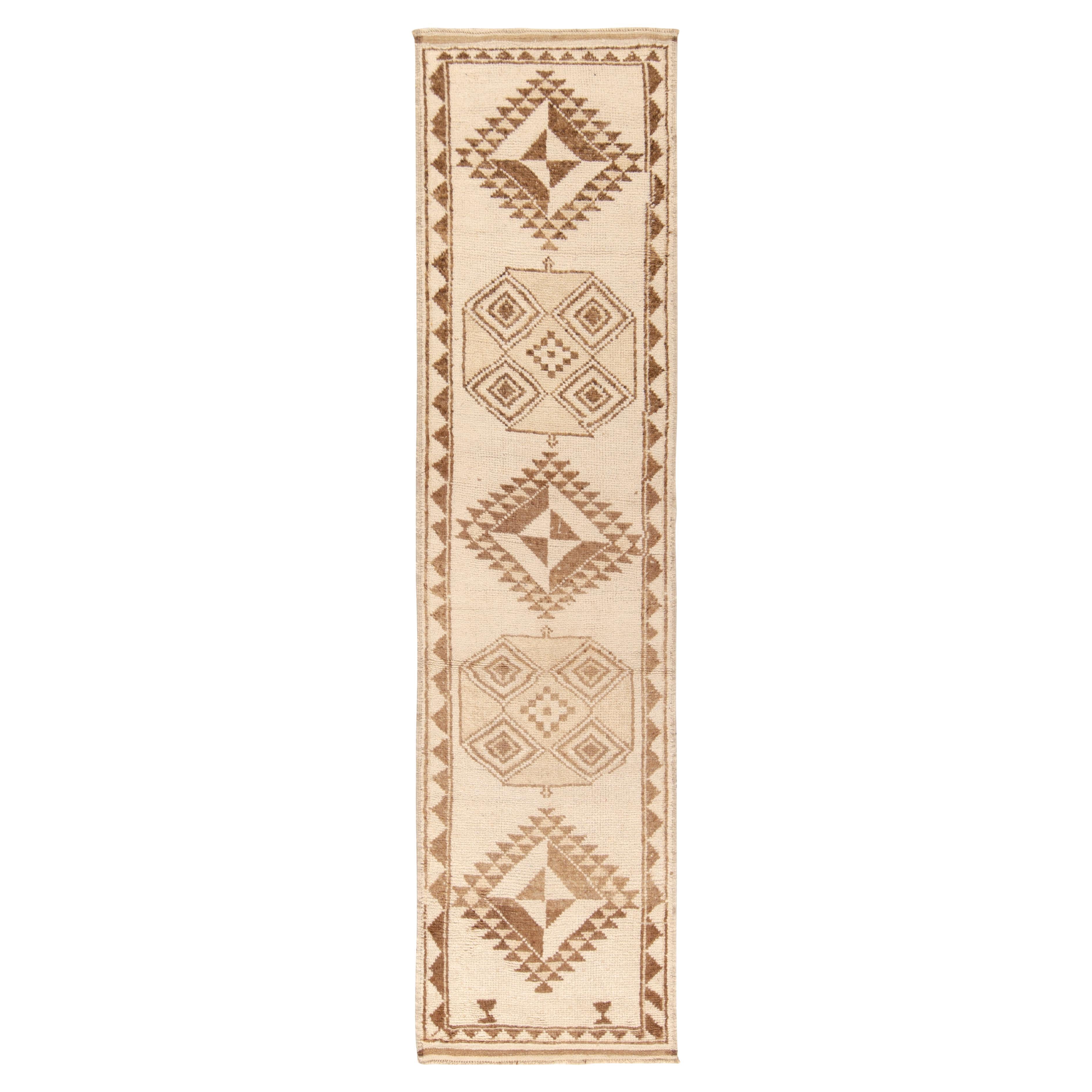 Vintage Tribal Runner in White and Beige-Brown Geometric Patterns by ...