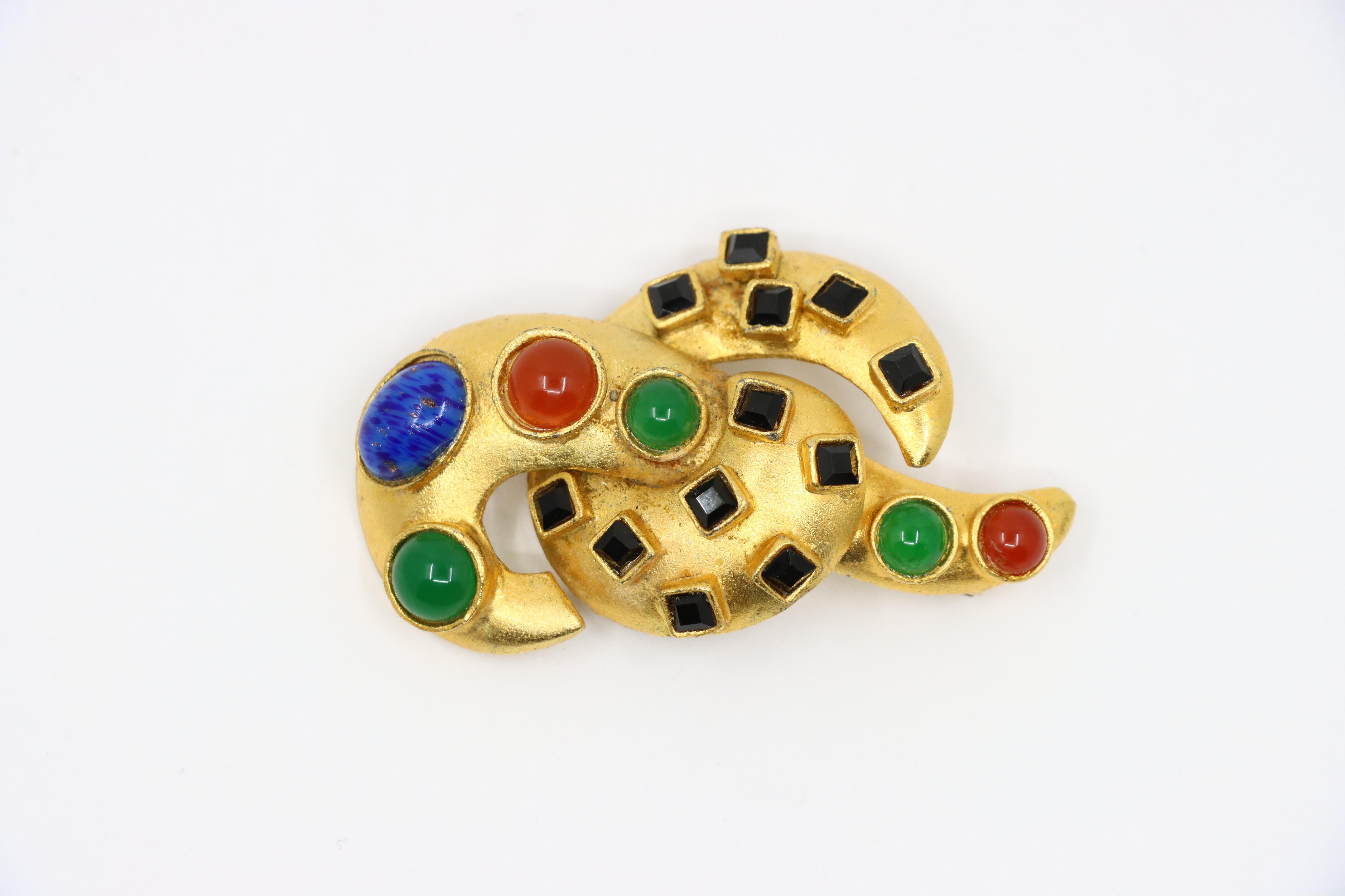 Vintage Trifari Gold Tone Multi-Color Stone Brooch For Sale at 1stDibs