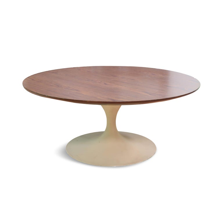 Vintage Tulip Coffee Table by Eero Saarinen for Knoll For Sale at 1stDibs