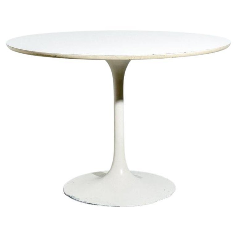 Vintage Tulip Dining Table by Burke For Sale at 1stDibs