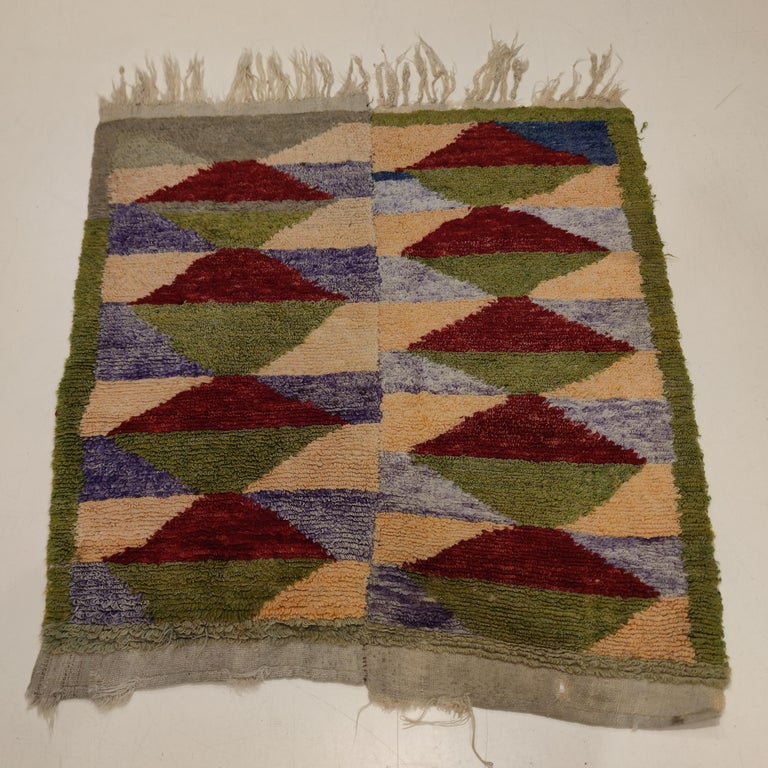 Vintage Tulu Rug with Abstract Design For Sale at 1stDibs