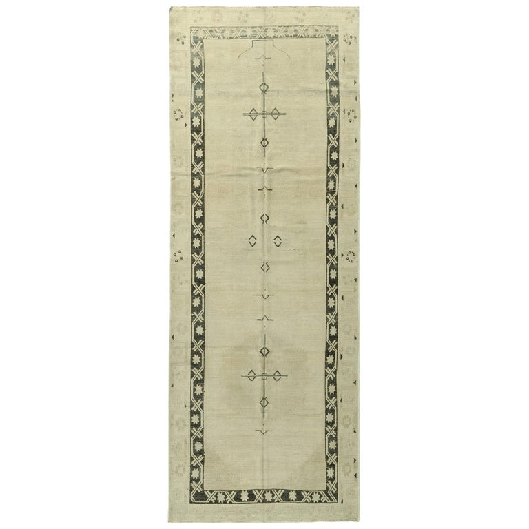 Vintage Turkish Anatolian Rug For Sale at 1stDibs