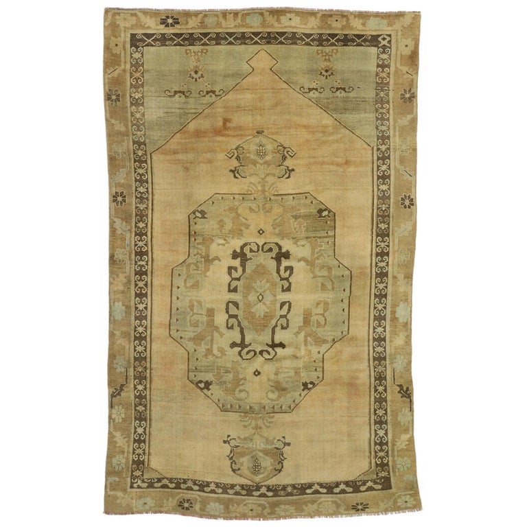 Vintage Turkish Kars Rug with Mid-Century Modern Style For Sale at 1stDibs