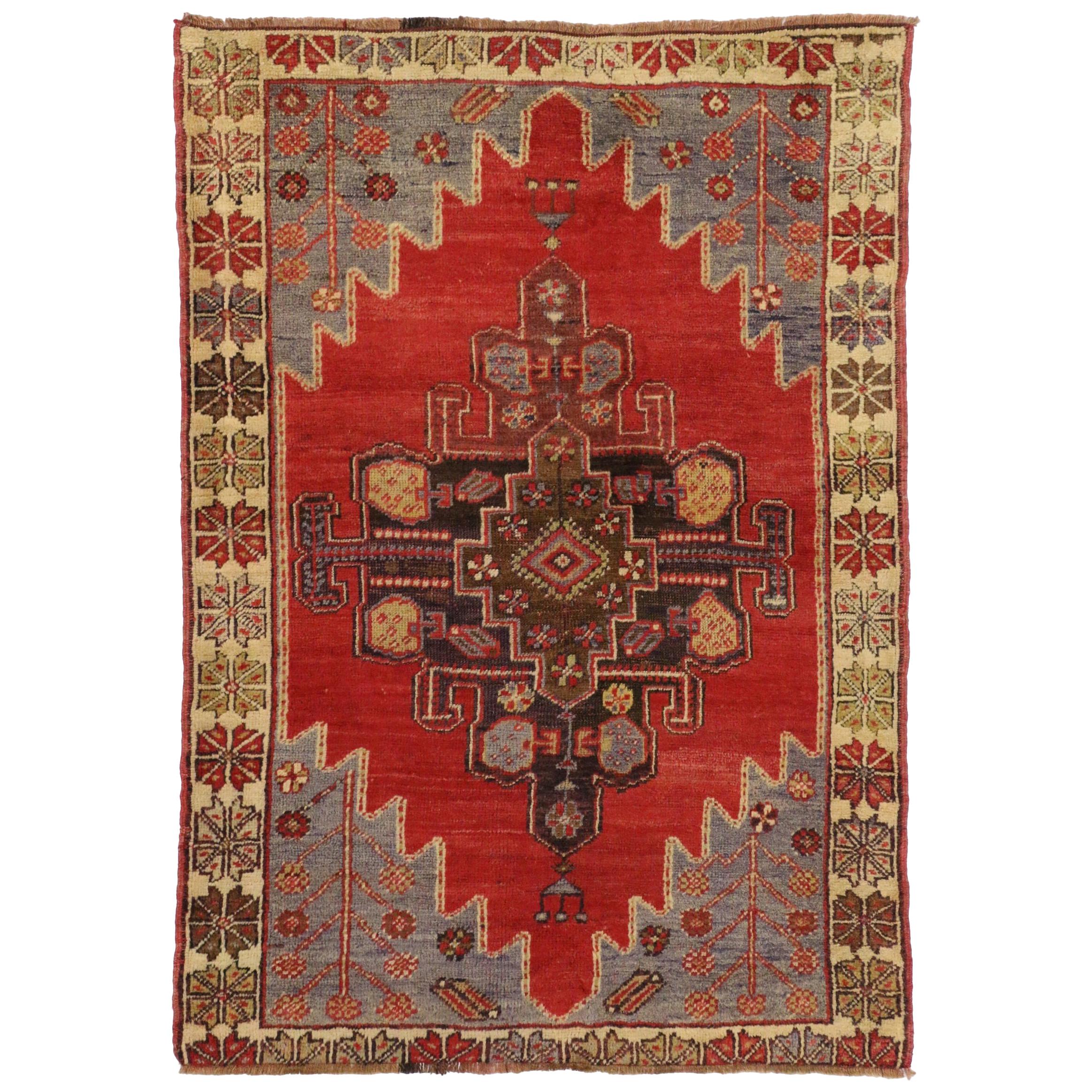 Vintage Turkish Oushak Accent Rug, Entry or Foyer Rug For Sale at 1stDibs