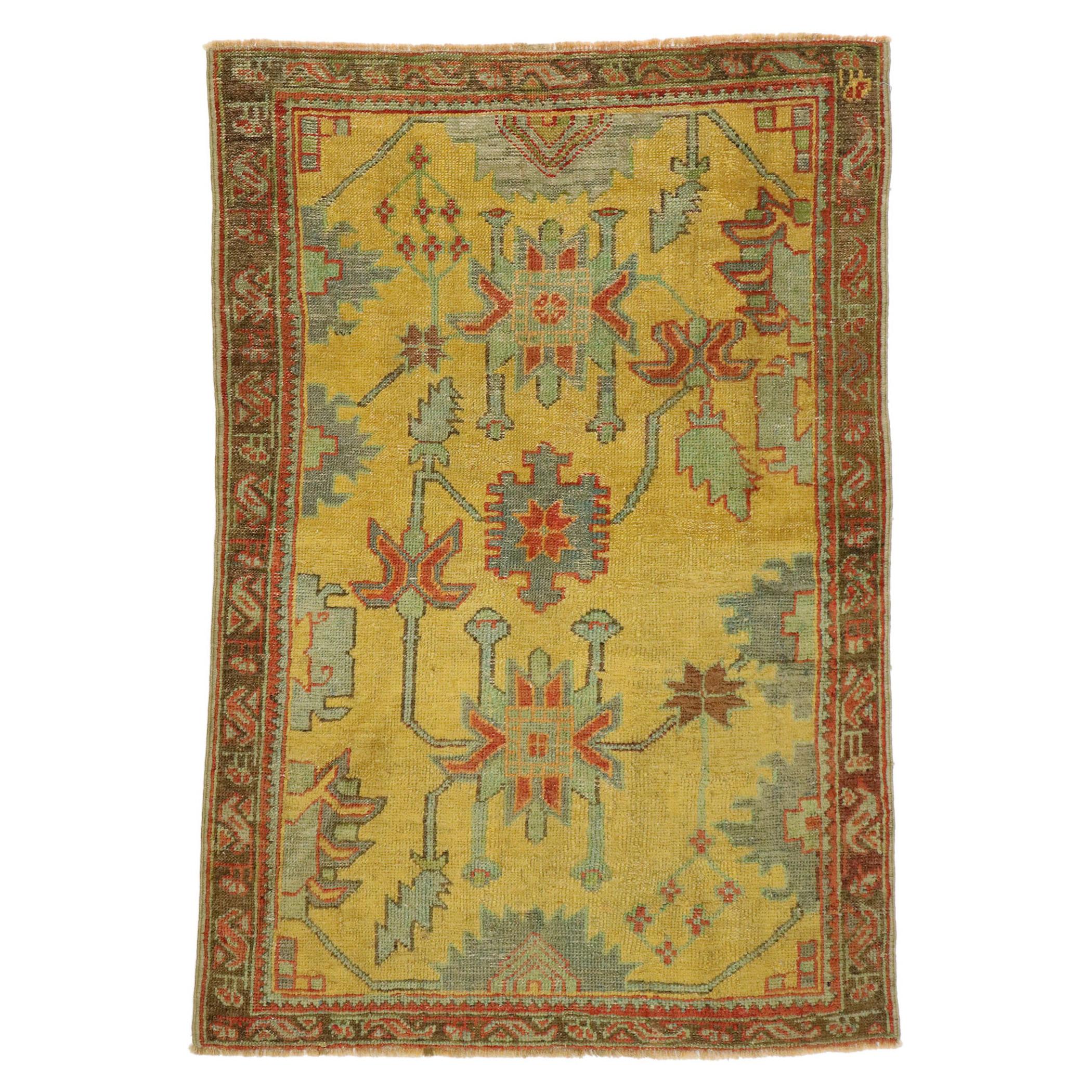 Vintage Turkish Oushak Rug with Mediterranean Rustic Villa Tuscan Style ...