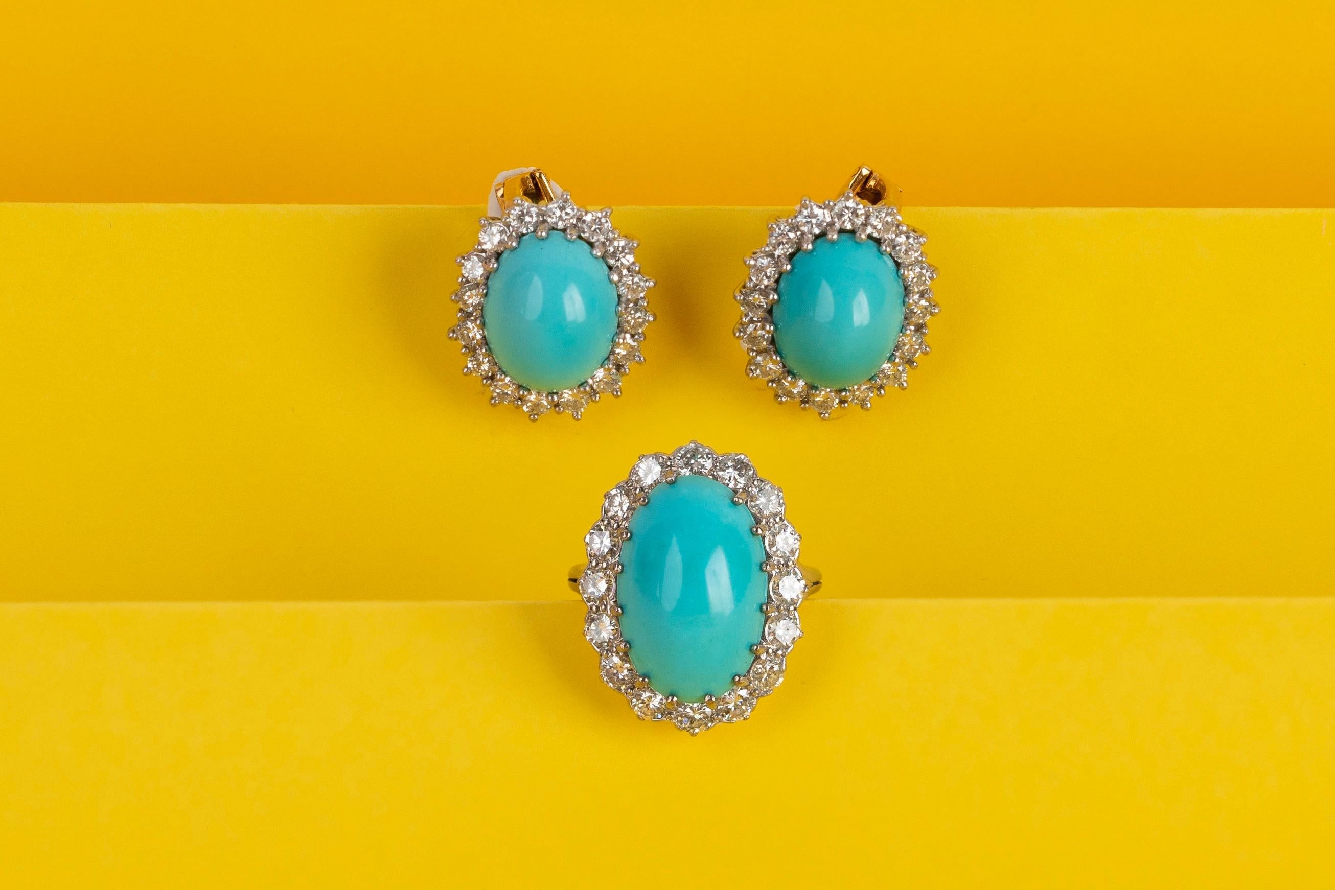 Vintage Turquoise and Diamonds 18k Gold Ring For Sale at 1stDibs