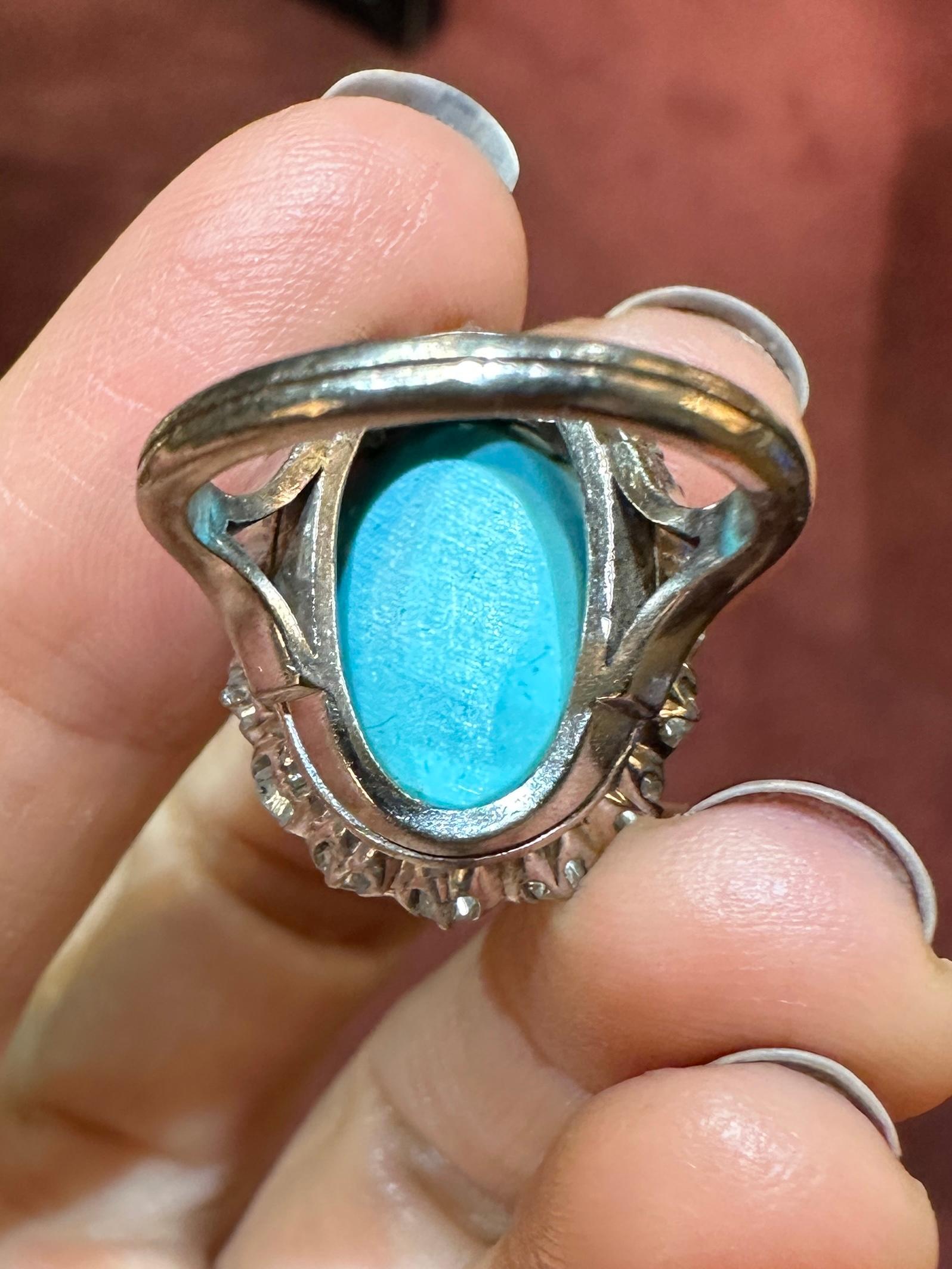 Vintage Turquoise and Diamonds 18k Gold Ring For Sale at 1stDibs
