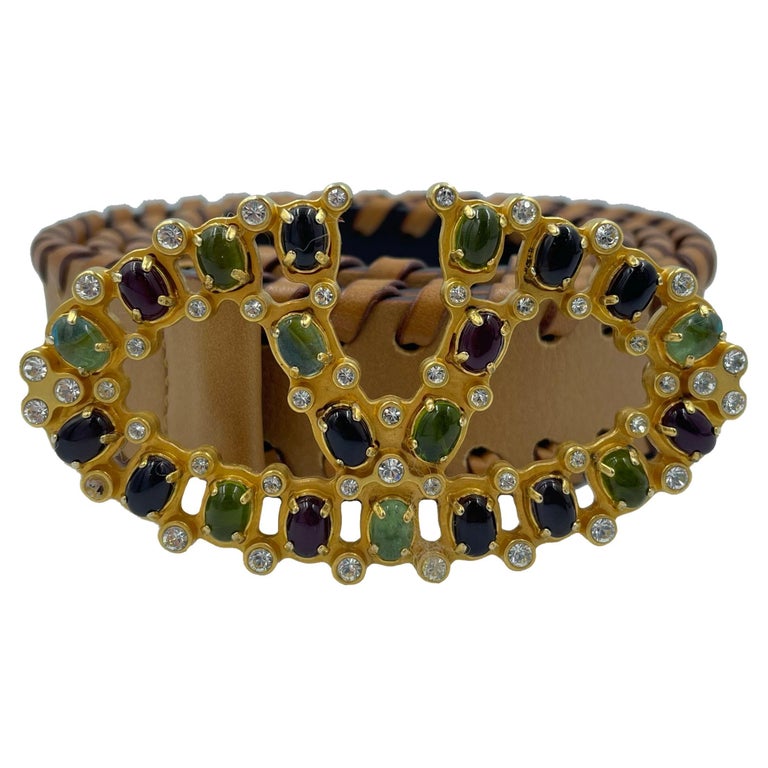 Vintage Valentino Garavani V-buckle leather belt, 2000s For Sale at 1stDibs