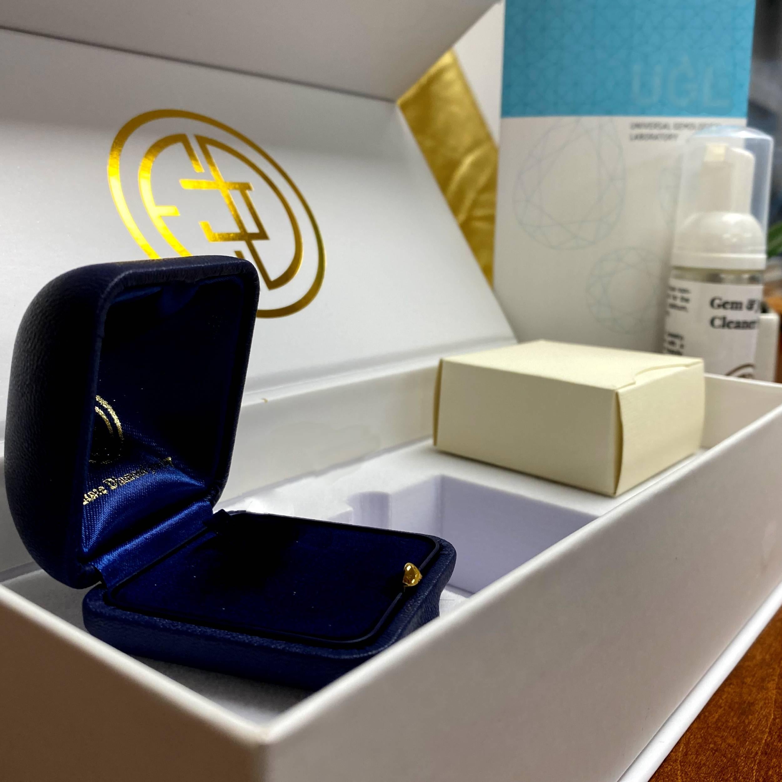 Vintage VCA 18k Yellow Gold Woven Link Necklace, France, Circa 1980 For ...