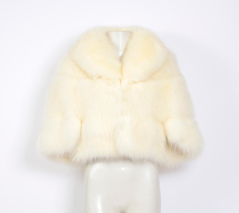 Vintage white fox fur short cape at 1stDibs | short white cape