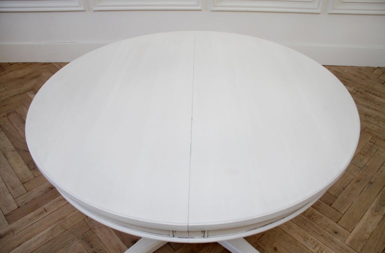 Vintage White Painted Round Dining or Entry Table at 1stDibs