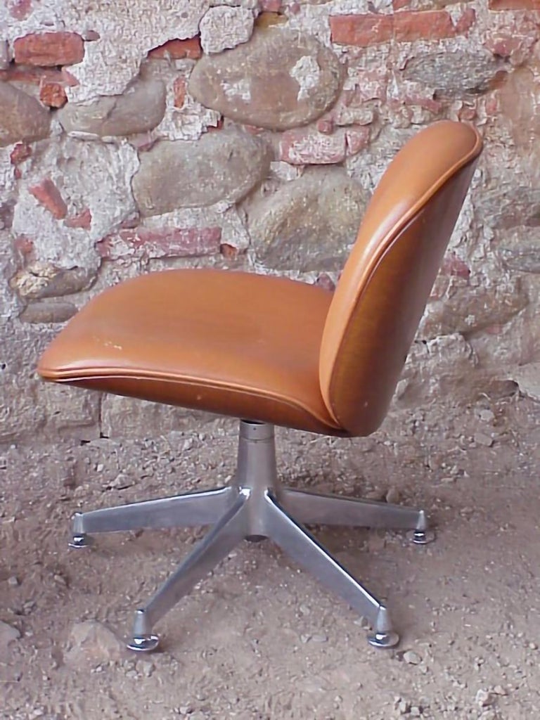 Vintage Wood and Leather Swivel Chair by Ico Parisi Mim, Italy, 1970 ...