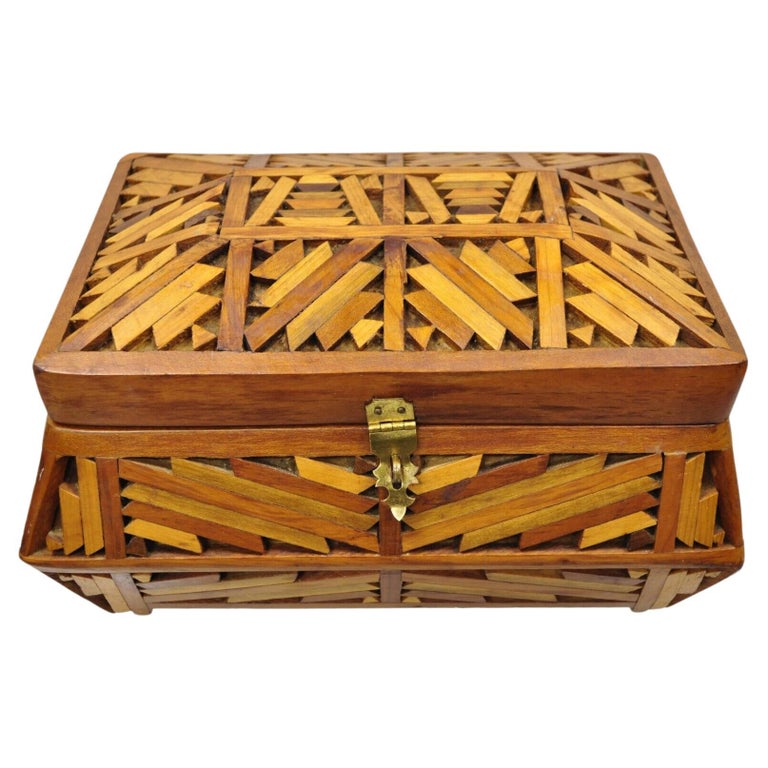 Vintage Wood Arts and Crafts Tramp Art Folk Art Jewelry Box Trinket Box ...