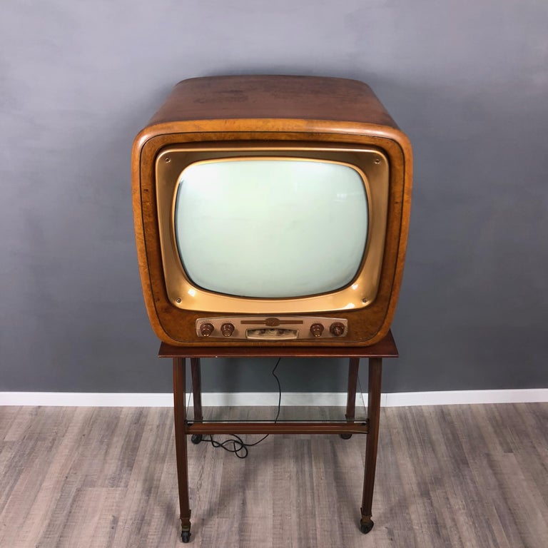 Vieille télévision en bois Geloso GT1014, années 1950, Italie En vente ...
