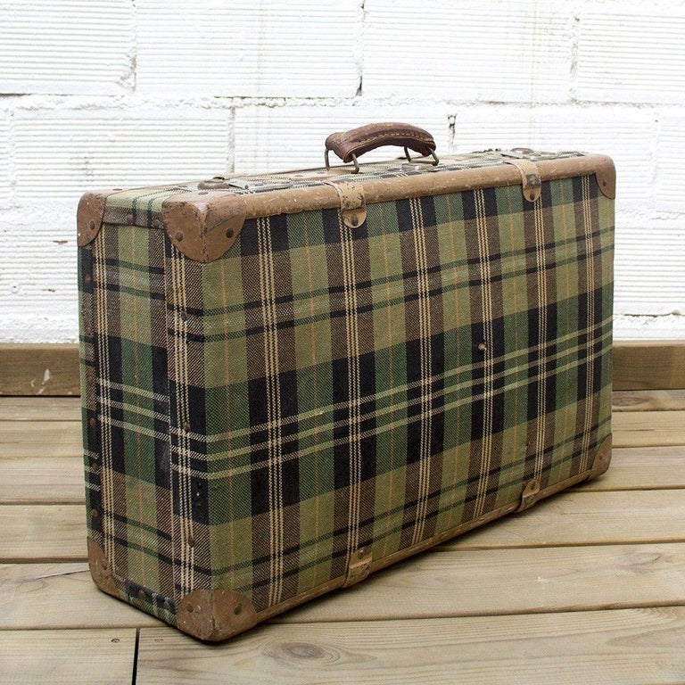 Vintage Wooden Travel Suitcase For Sale at 1stDibs
