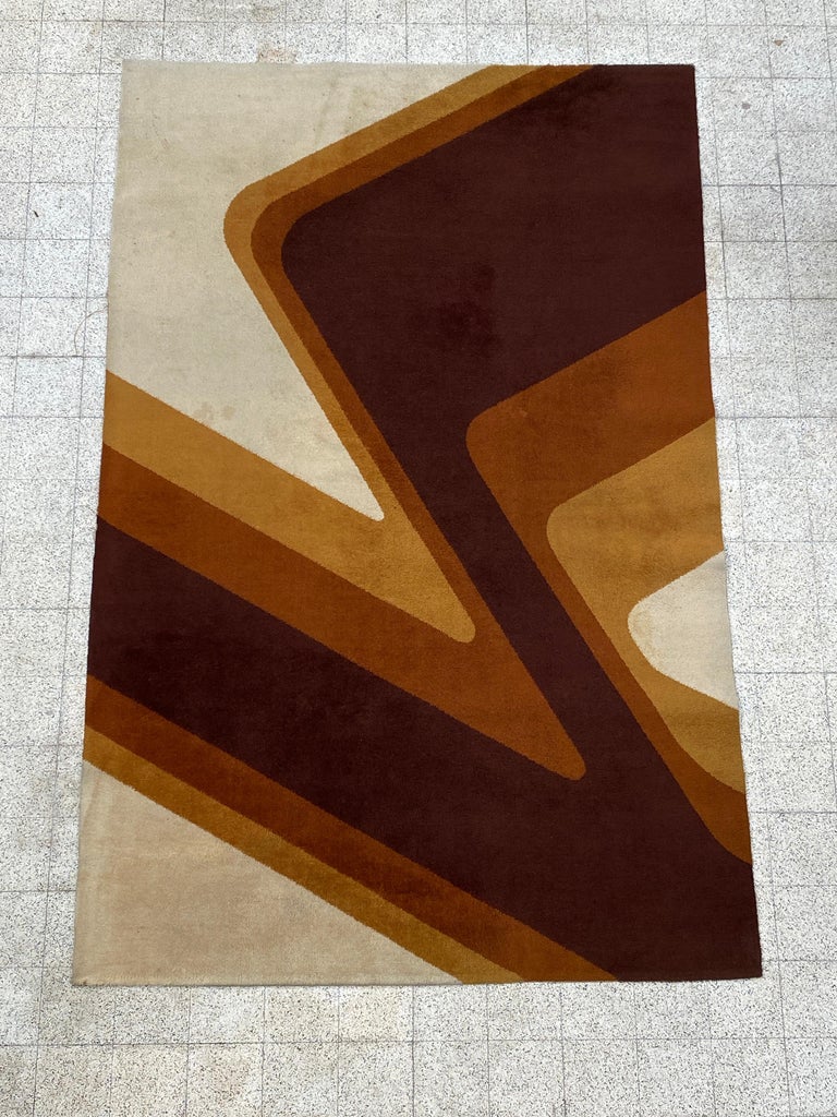Vintage Wool Rug, circa 1970-1980 For Sale at 1stDibs