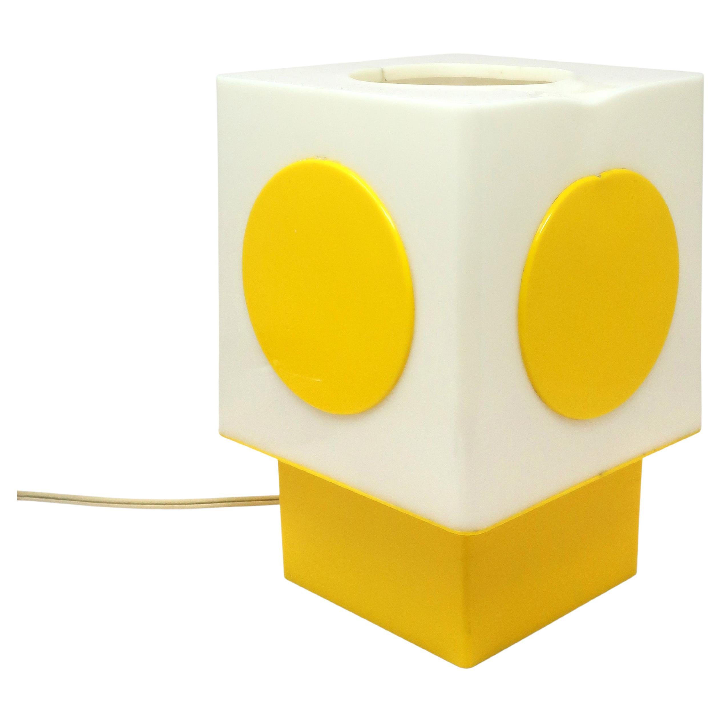 Vintage White Acrylic and Chrome Cube Table Lamp For Sale at 1stDibs