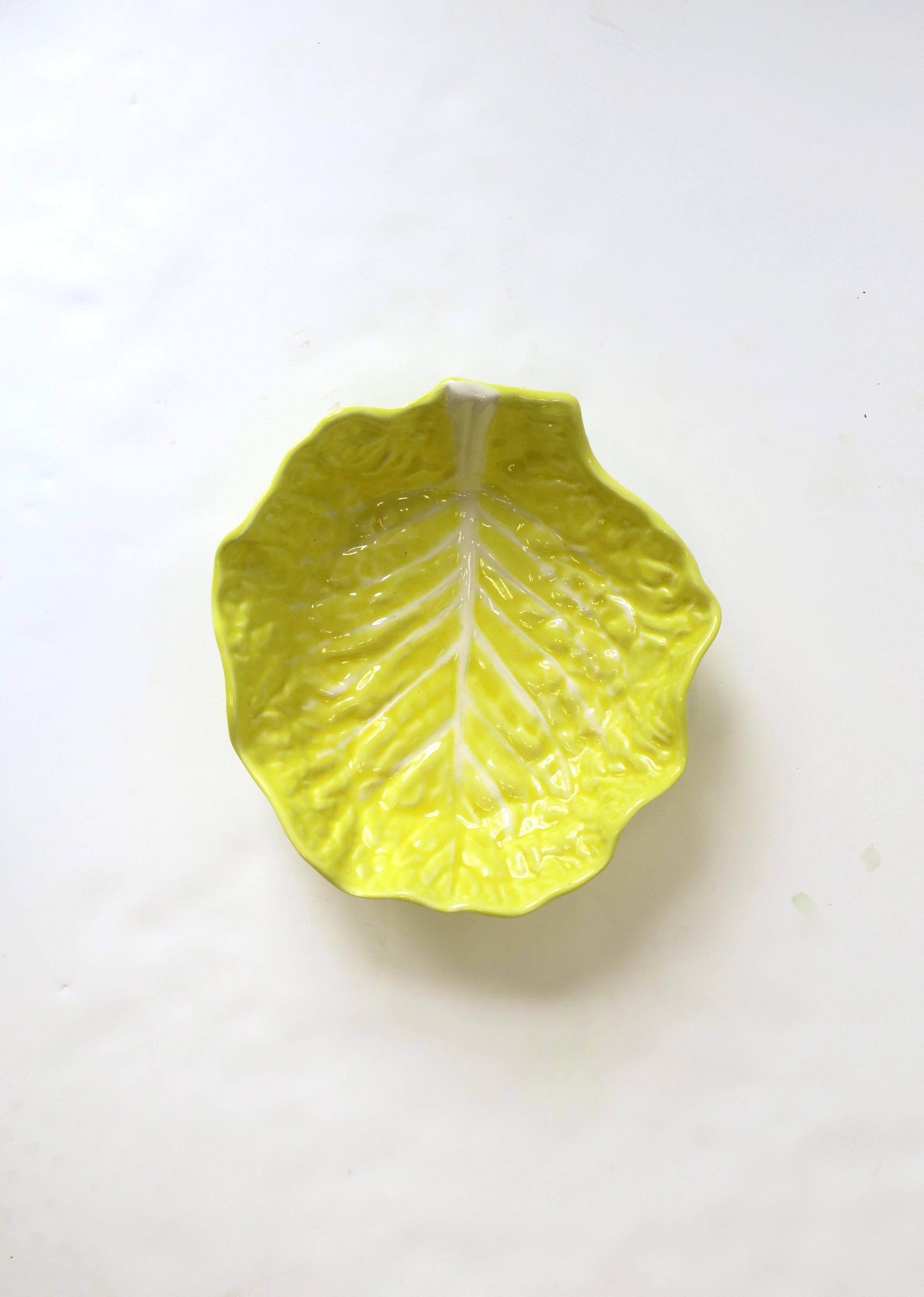 Vintage Yellow Cabbage Lettuce Leaf Bowl For Sale at 1stDibs | portugal ...