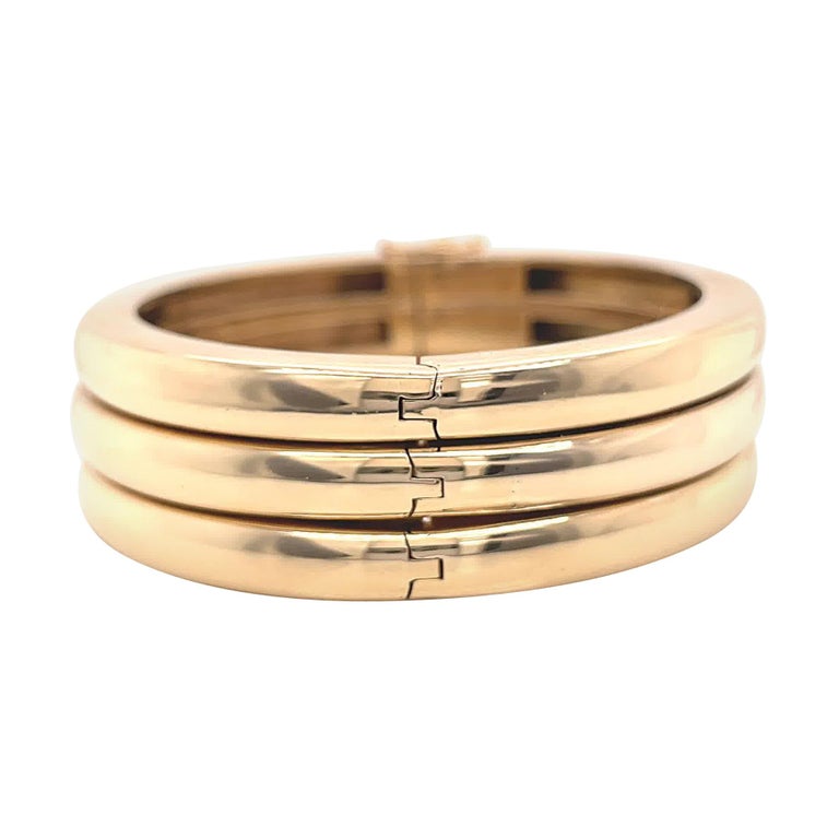 Vintage Yellow Gold Bangle For Sale at 1stDibs