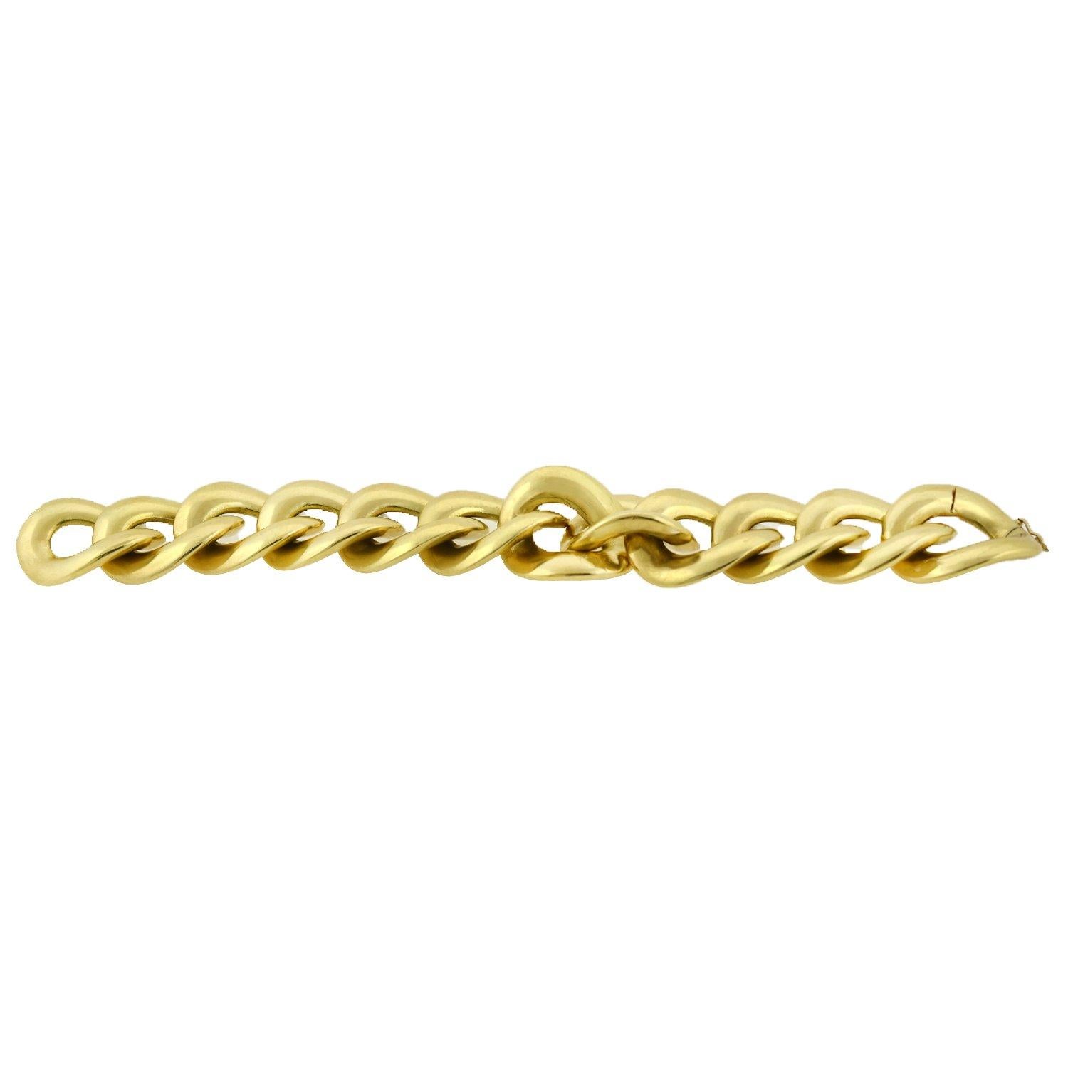 Vintage Yellow Gold Curb Link Chain Bracelet at 1stDibs | chain side view