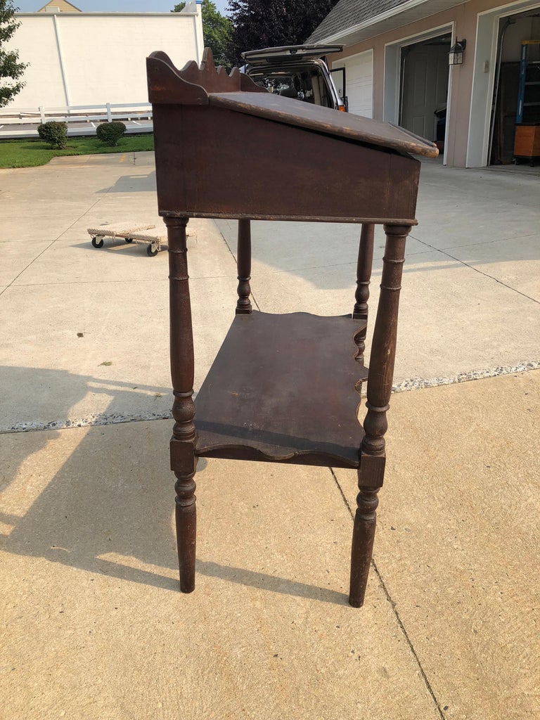 Virginia 1840 Master Desk Original Surface Wonderful Shaped Apron and ...