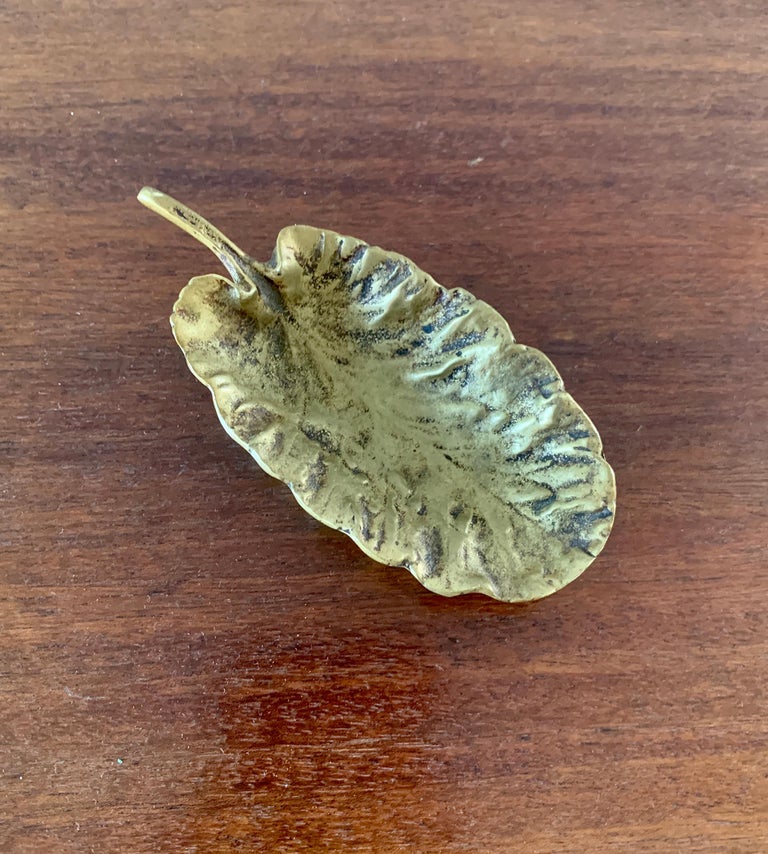 Virginia Metalcrafters Brass Leaf Trinket Dish For Sale at 1stDibs