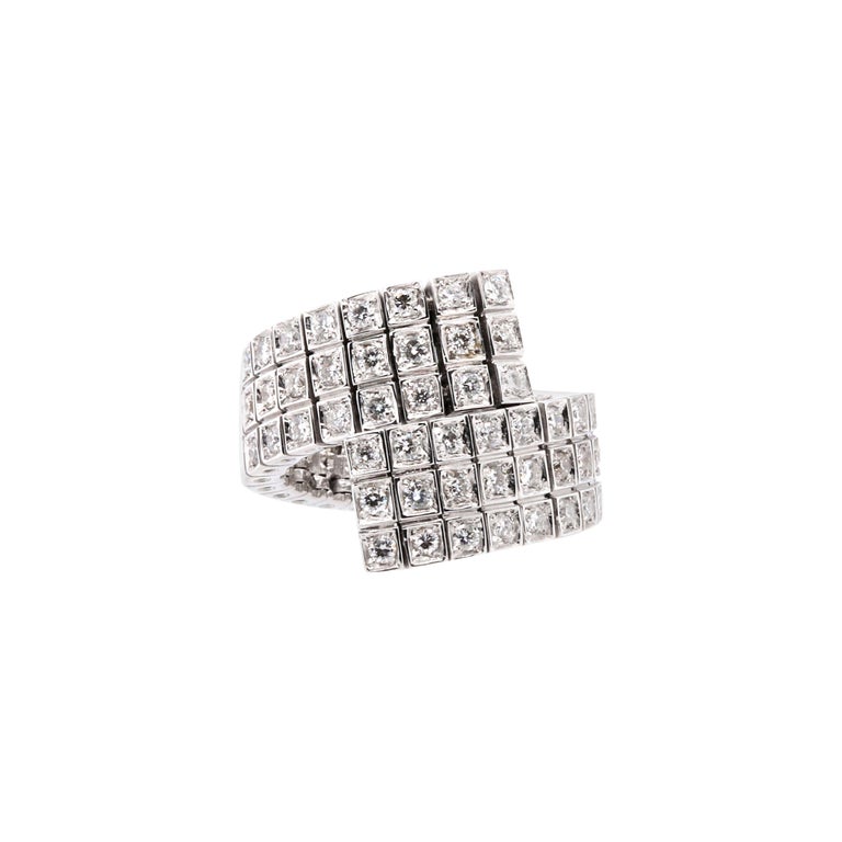 18 Karat White Gold White Diamond Cocktail Ring For Sale at 1stDibs