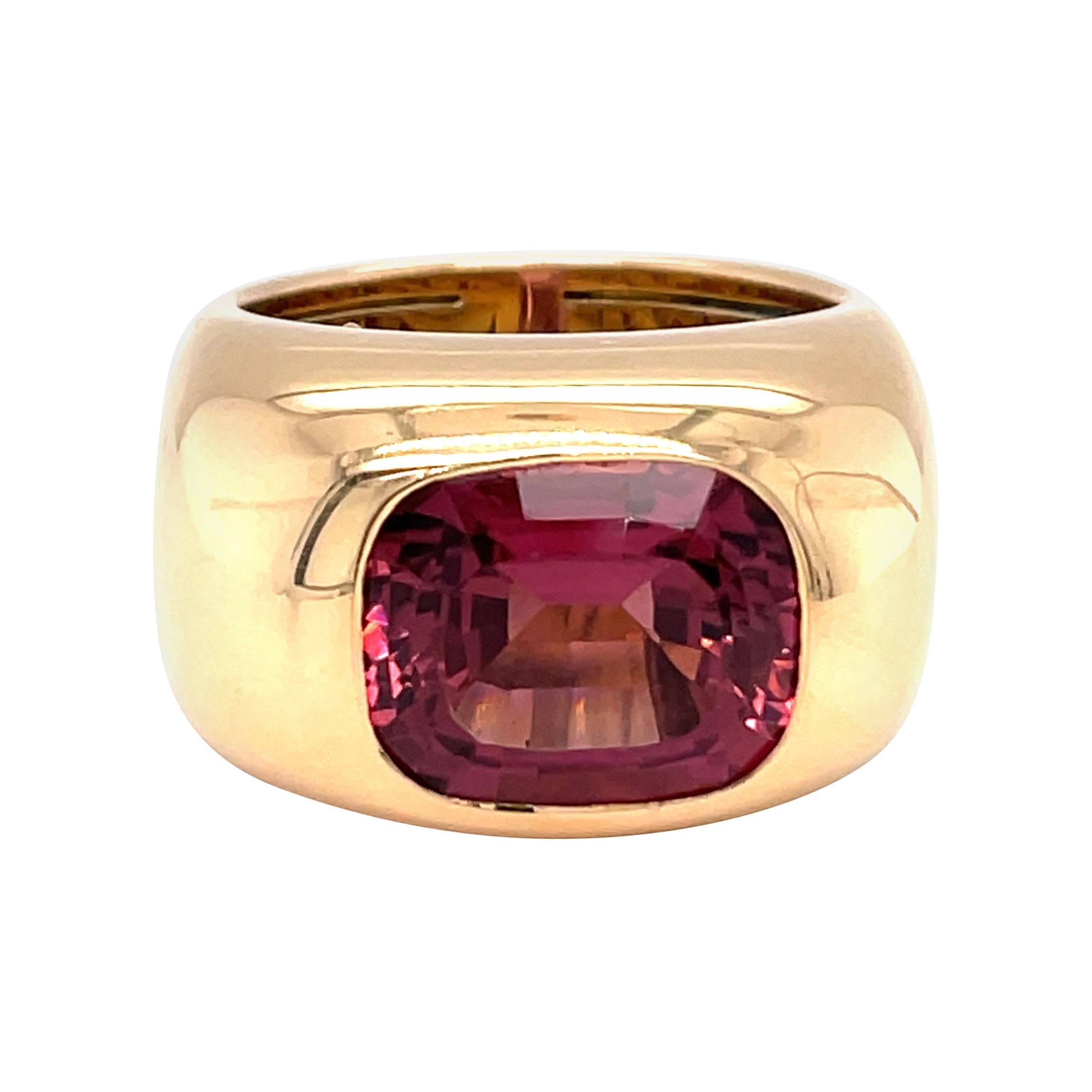 Ming's Yellow Gold Pink Tourmaline Cabochon Ring at 1stDibs