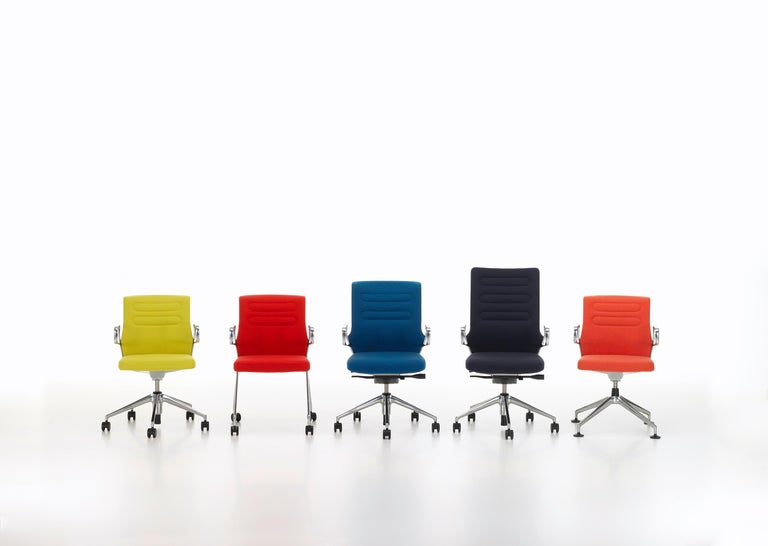 Vitra AC 5 Studio Chair in Light Gray and Sierra Gray Plano by Antonio ...