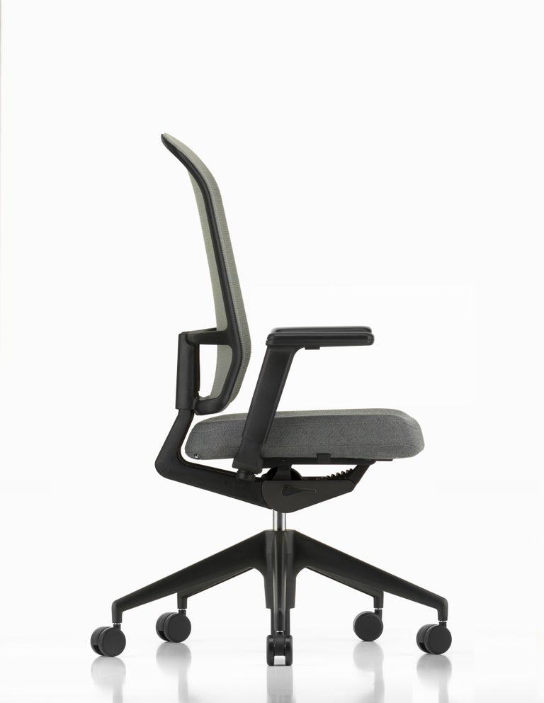 Vitra AM Chair in Sierra Grey Plano by Alberto Meda For Sale at 1stDibs