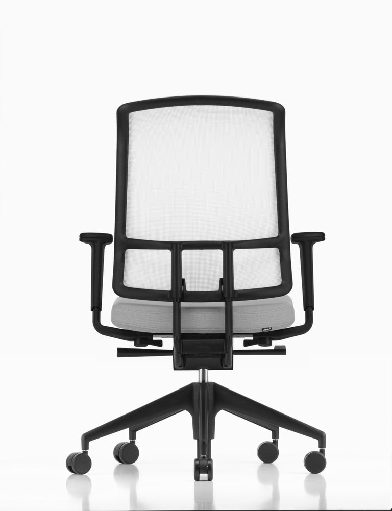 Vitra AM Chair in White and Cream by Alberto Meda For Sale at 1stDibs