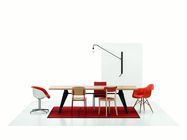 Vitra EM Table in Solid Natural Oak and Deep Black by Jean Prouvé For ...